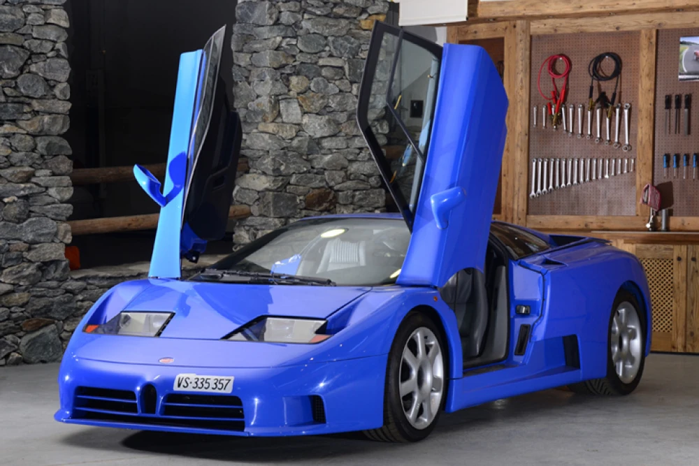 Bugatti EB 110 | Colors of Speed