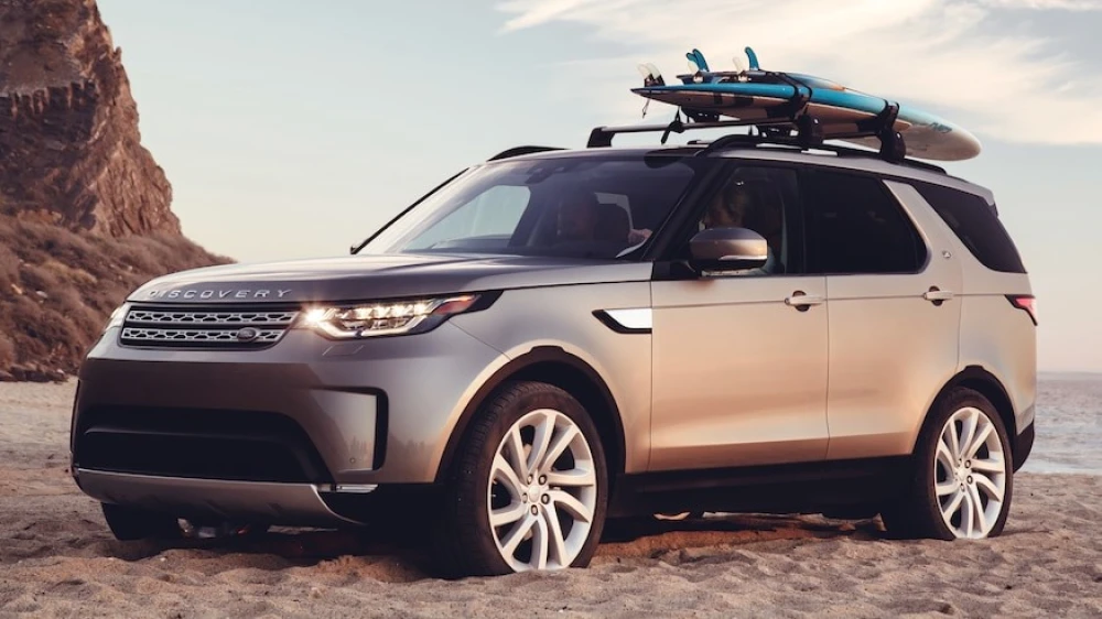 The Land Rover Discovery | Colors of Speed