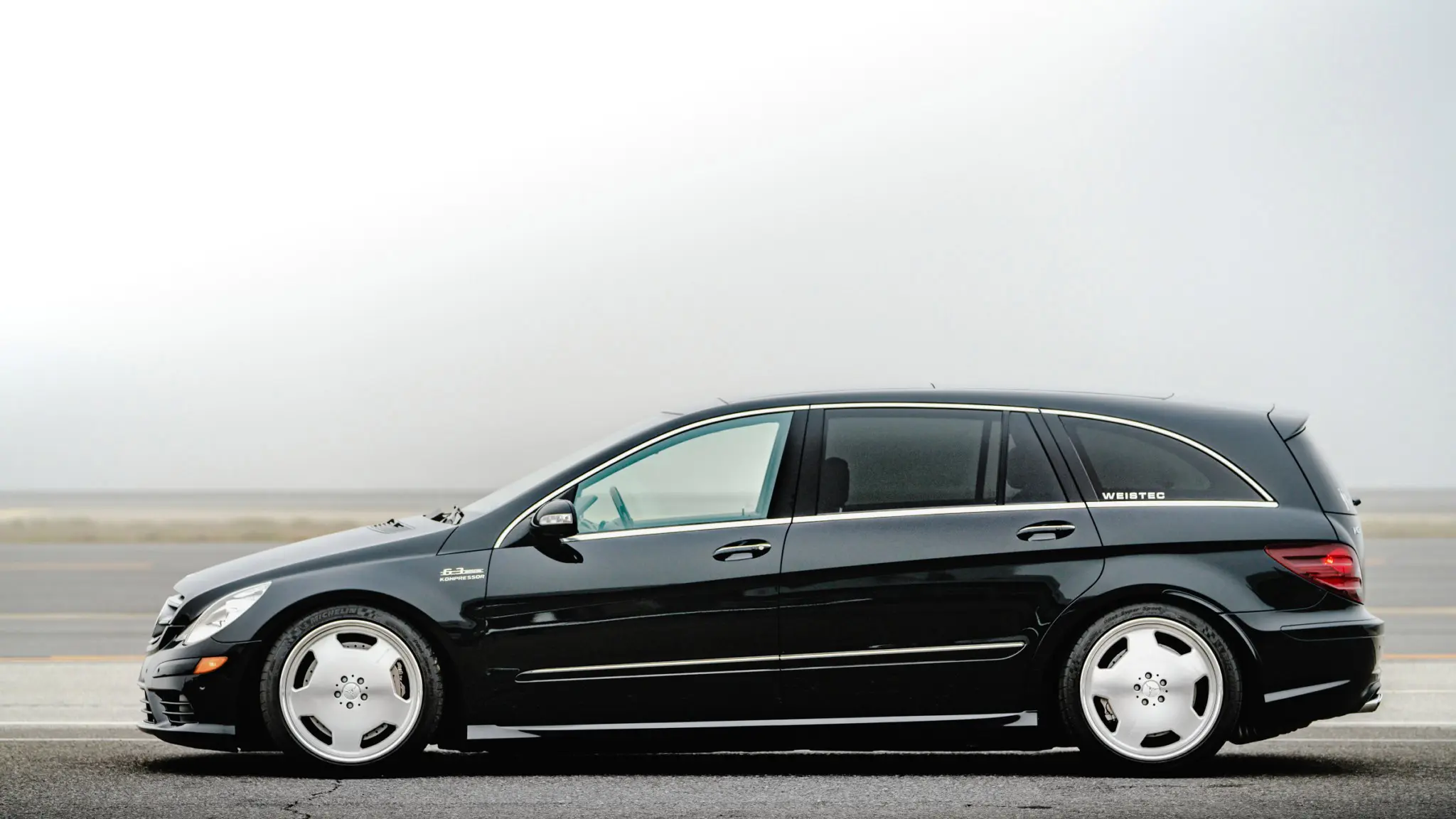 Supercharged 2007 Mercedes-Benz R63 AMG | Colors of Speed